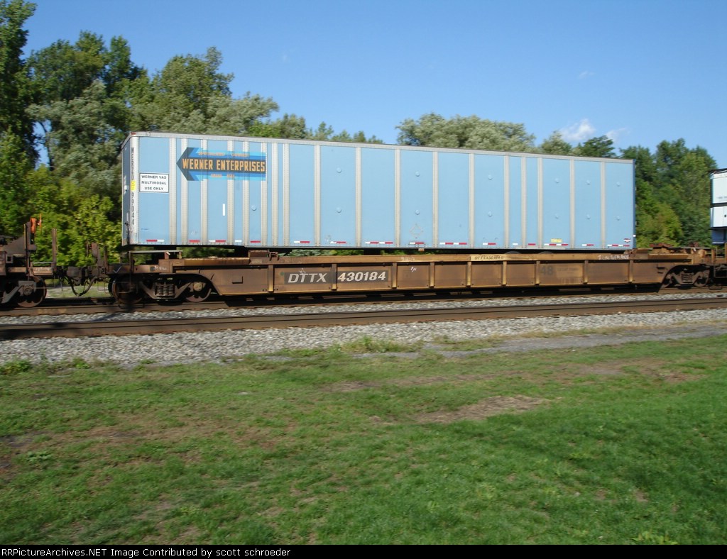 DTTX 430184B Double Stackcar w/WERZ Trailer #099044